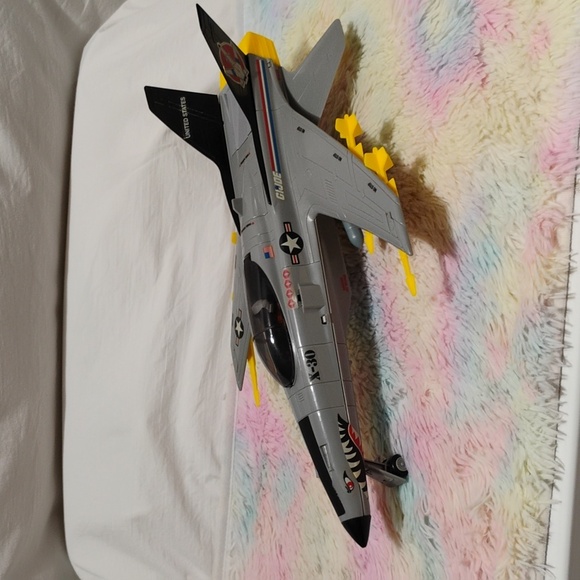 Hasbro | Toys | Gi Joe Vintage 202 Hasbro Jet W Action Figure Pilot ...